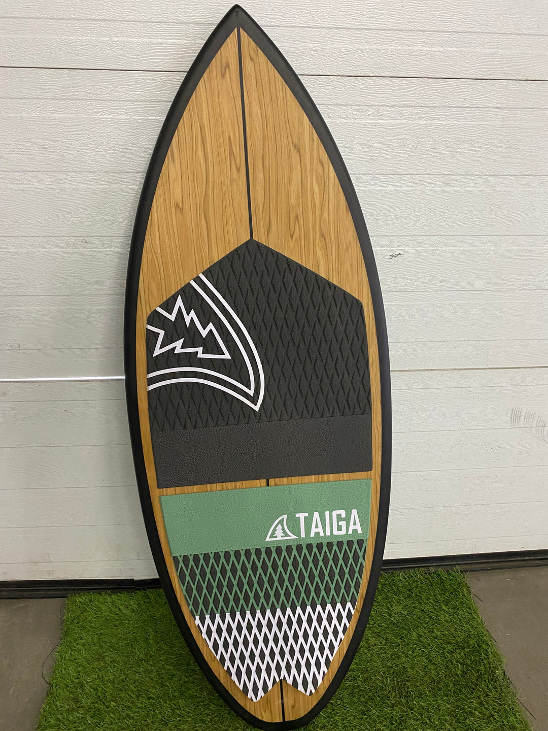 Demo product (used & showroom) – Taiga Board